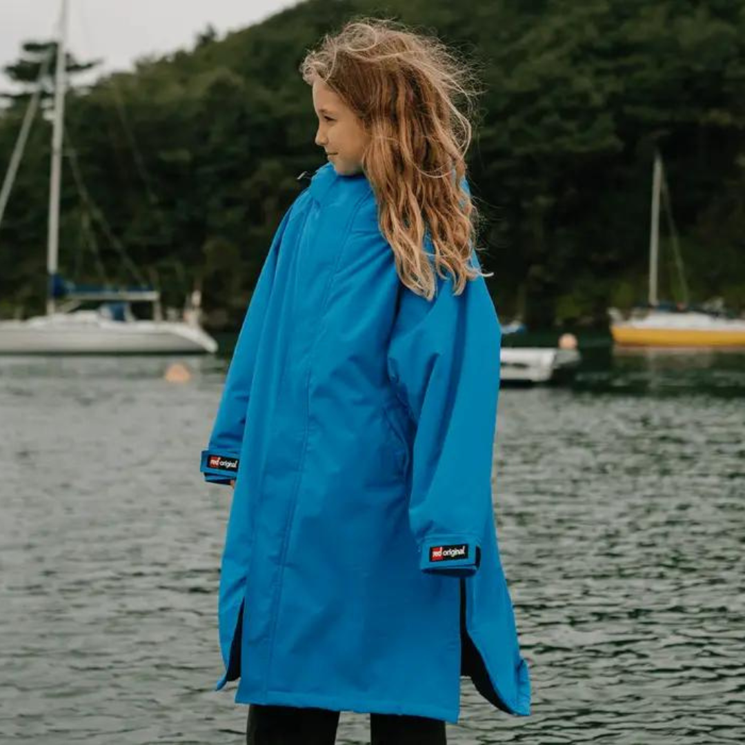 Red Dry Pro Robes for Kids: What Are the Uses? - Little Trekkers